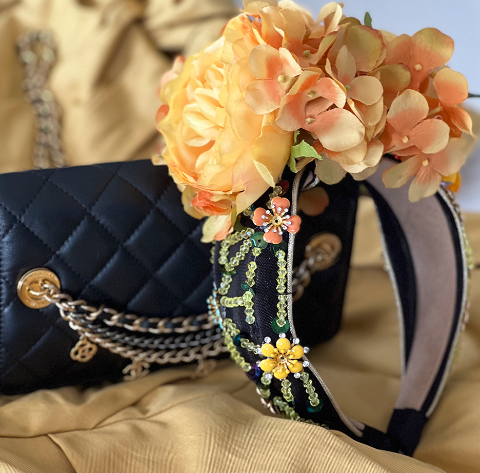 Royal Black & Gold – Bloom and Vivid